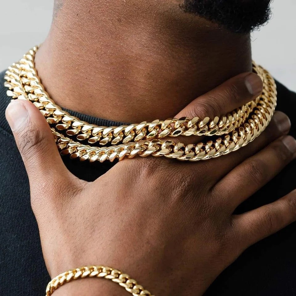 VI Gold Corner